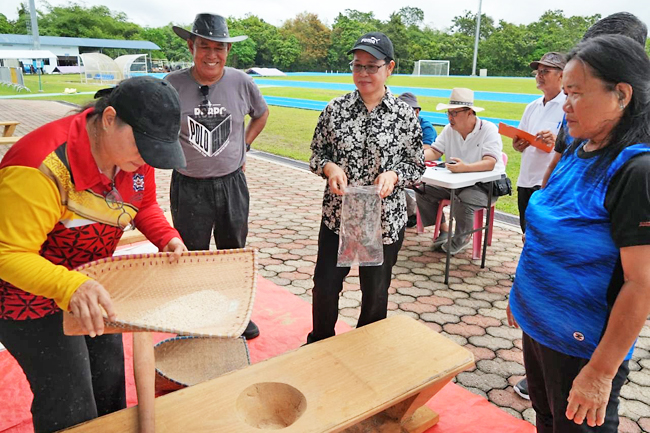 Murut Tribe Celebrates Paddy Harvest with 'Tupeh Padey' - EB