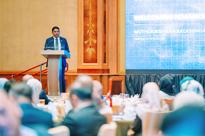 Innov8 Labs dilancar - EB