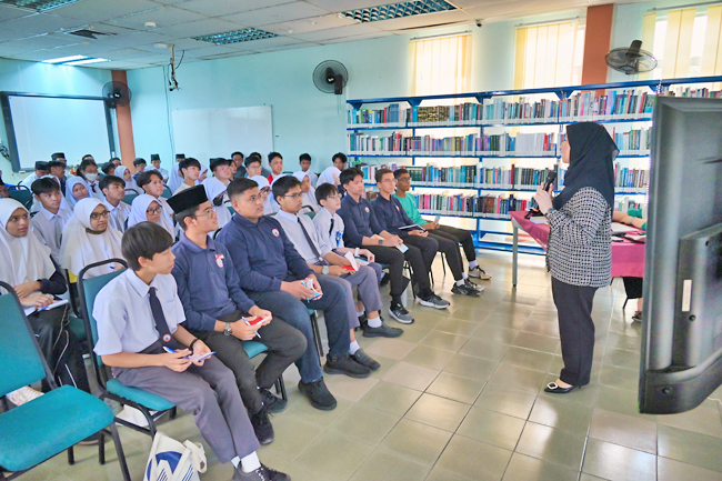 Students learn more about cybersecurity - EB