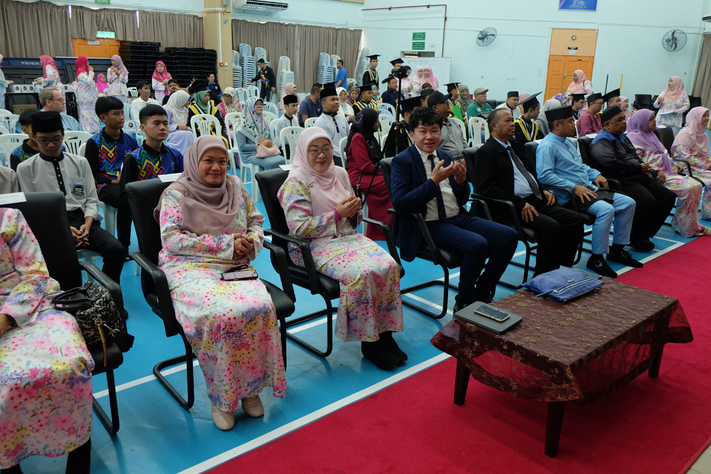 SMPIHM anjur majlis graduasi, rai pelajar BTEC, Permata - EB